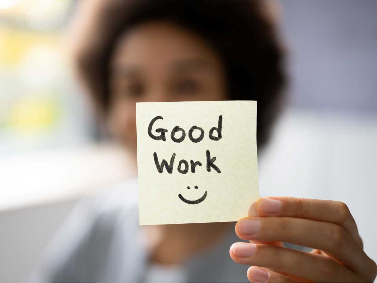 Tag des Kompliments: Wie wir angemessen und inklusiv loben ...